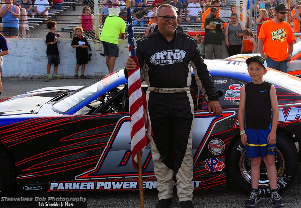 10 Questions With….Brad Mueller Driver of the #89 Super Late Model